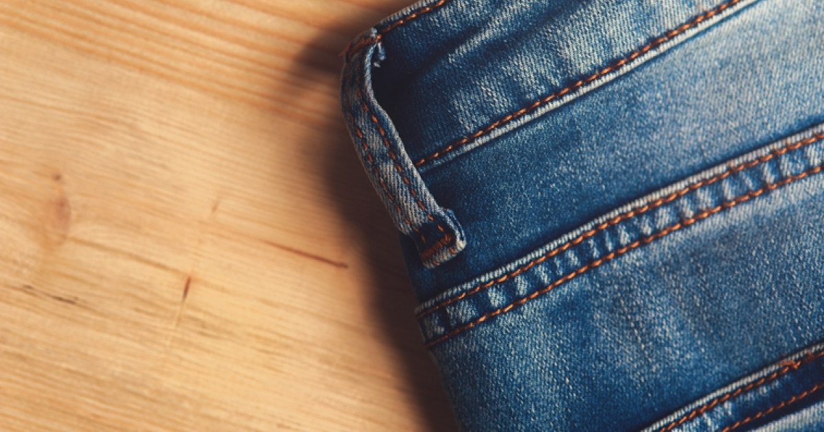 5 év börtönt kaphat a férfi, amiért megrendelte ezt a nadrágot a neten ...