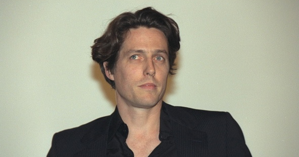 Szívdöglesztő főhős vagy groteszk figura? Hugh Grant legfurcsább ...