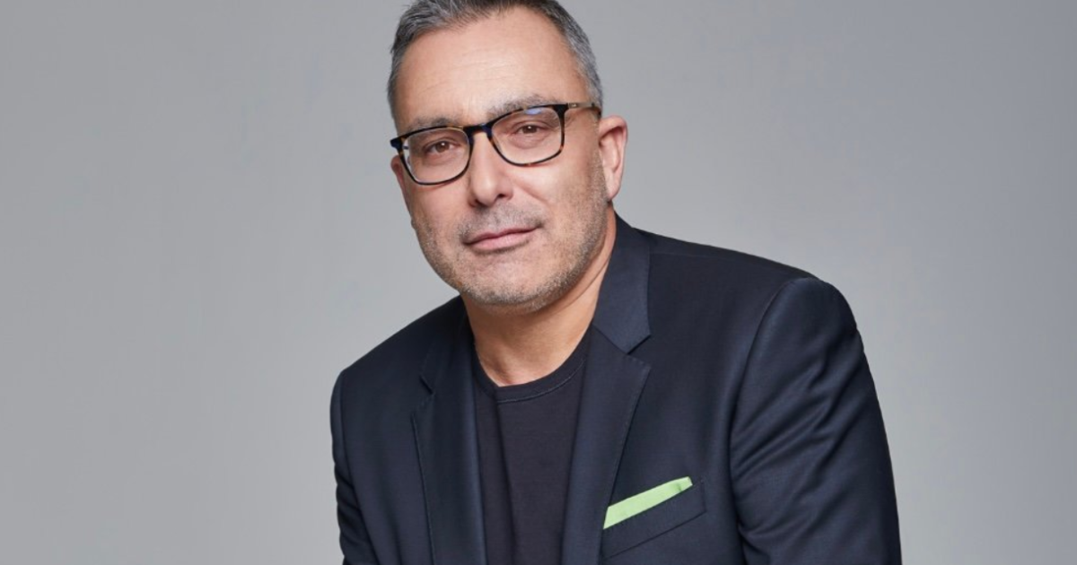 Sváby András fotósorozata lájkcunamit indított el, mindenki imádja Karcsit