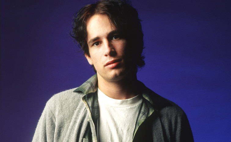 30 éves korában vízbe fulladt a világhírű énekes: a mai napig nem tudni ...