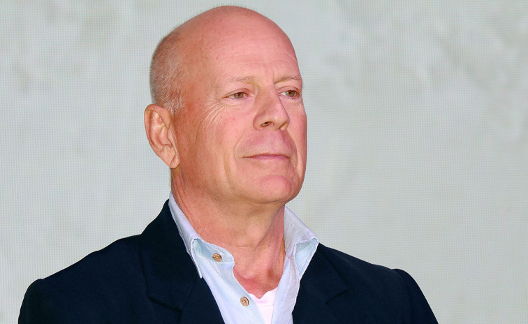 Így látja most a világot Bruce Willis, akinek a betegsége teljesen ...